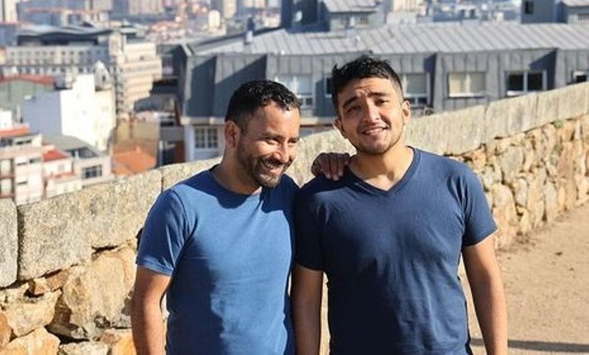 El viaje desde Perú hasta Vigo de Edwin y Alexis para huir de la ...