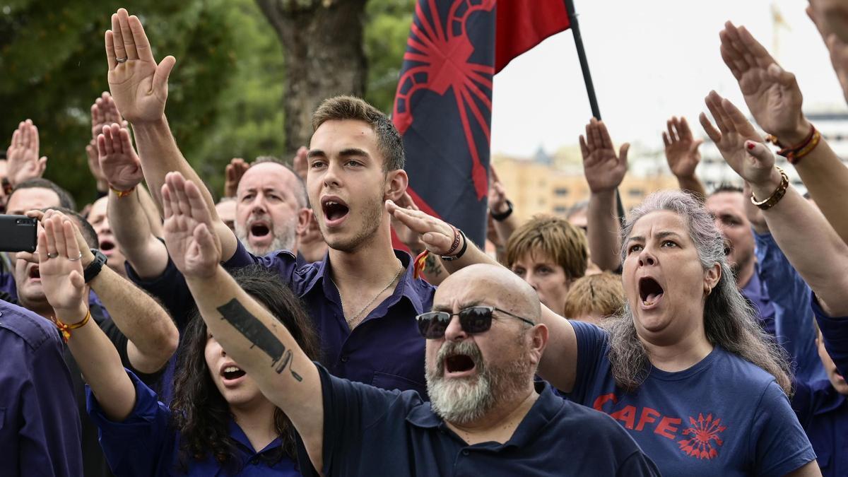Primo de Rivera | Decenas de falangistas homenajean a José Antonio ...